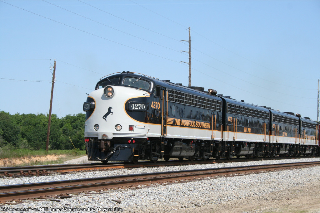 NS 4270 and the rest of the bunch on the point of NS 951 at CP Tuscaloosa